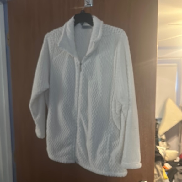 jason maxwell | Jackets & Coats | Jason Maxwell White Teddy Jacket ...